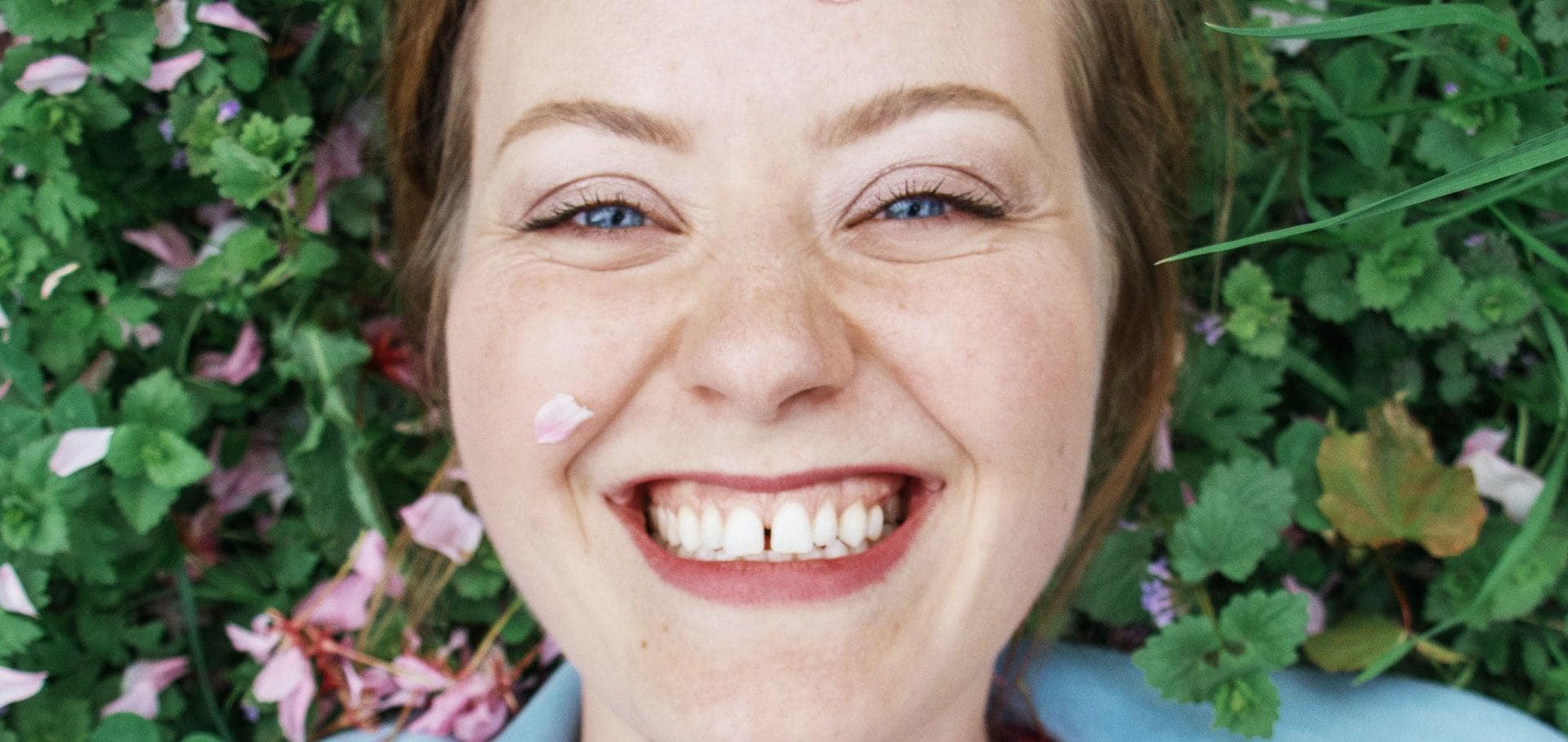 Gap Teeth Fix How To Fix Gaps In Teeth From Home Dental Veneers